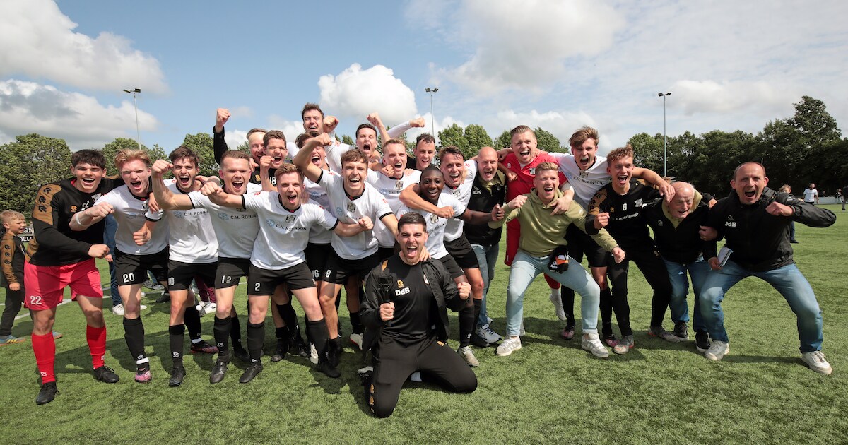 Clubicoon Robin Winkels zwaait af bij SHO met promotie ondanks ...