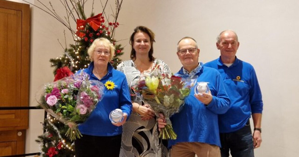 Parels van Voorschoten uitgereikt aan Marga Verdonk-Ketelaar en Arjan de Wit | Voorschoten | AD.nl