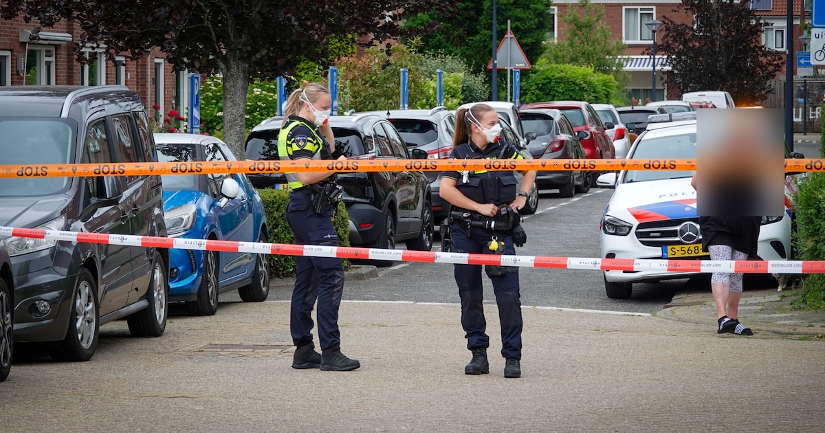 Asbest vrijgekomen tijdens werkzaamheden in Van Beijerenstraat in Hoorn ...