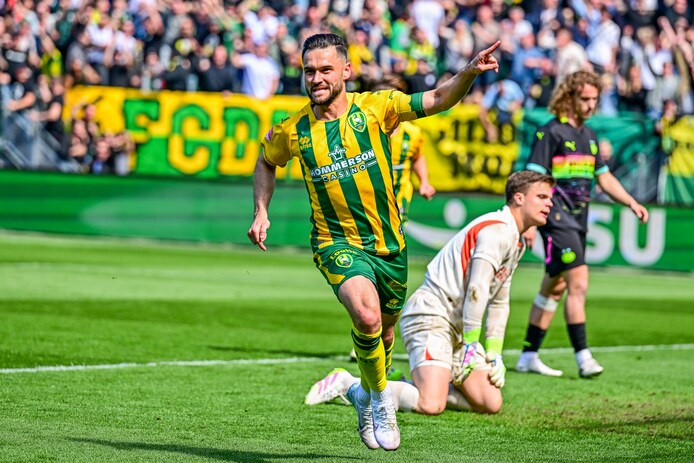 ADO Den Haag nóg een seizoen in de KKD, toekomst aanvoerder Alex Schalk ...
