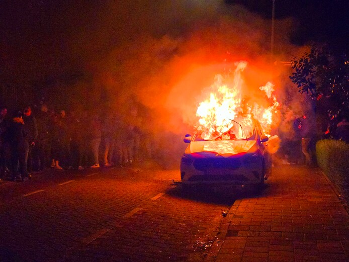 Politie pakt opnieuw verdachte op in onderzoek naar in brand steken ...