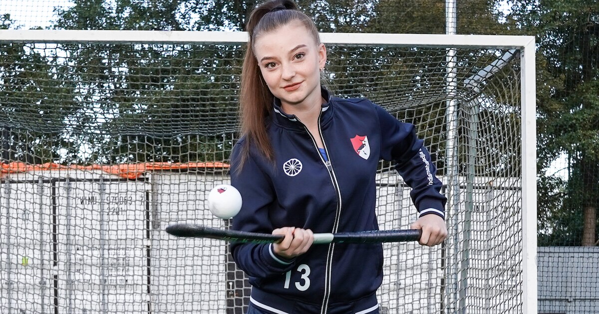 Joelia (17) verblijft al maanden in het gemeentehuis van Voorschoten ...