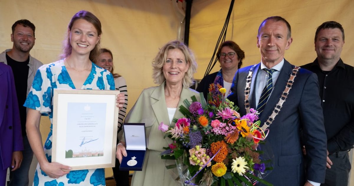 CKC ADO uit 's-Gravendeel ontvangt Koninklijke Erepenning bij 75-jarig ...