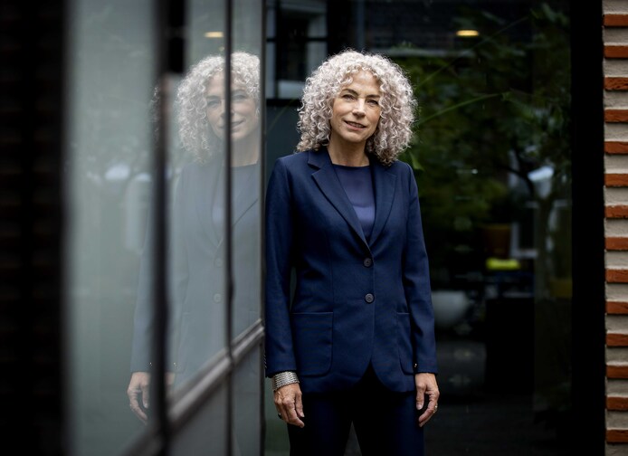 Netflix gaat vol voor de Benelux: regisseur moet Nederlandse series ...