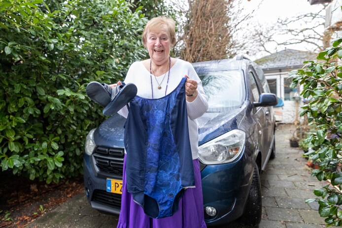 Nicolette (76) rijdt elke dag 214 kilometer om in Duitsland te kunnen ...