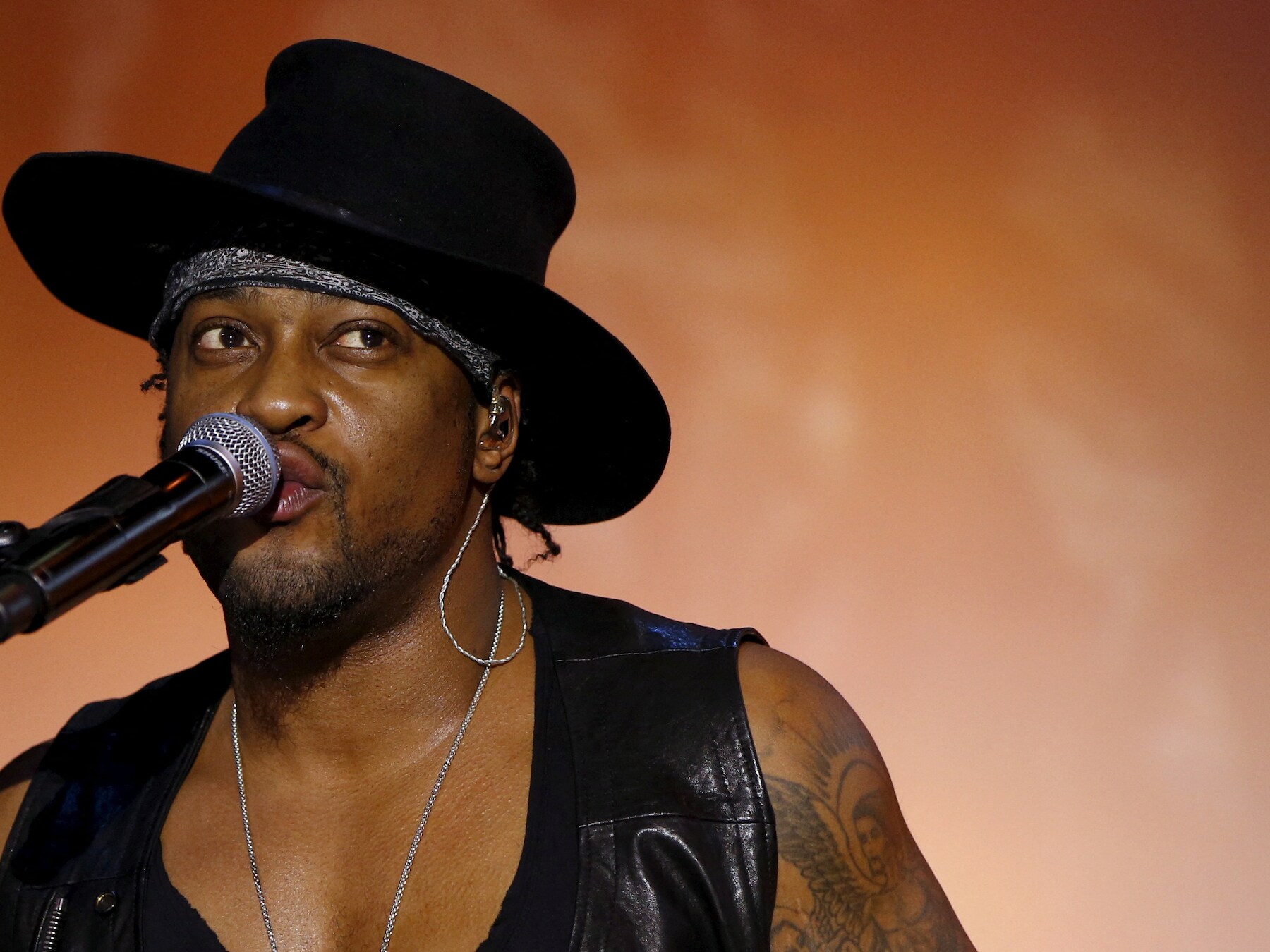 Harry Styles loopt marathon van Berlijn onder valse naam en finisht in ...