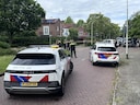 Automobilist negeert stopteken, ramt politiewagen in Breda en ontkomt ...