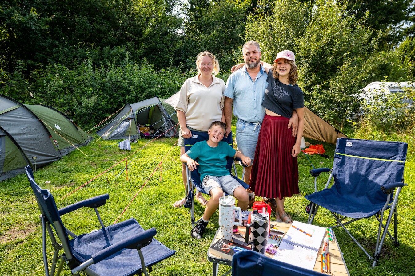 Kikkers vangen en in bomen klimmen: Noah (11) en Elena (12) willen elk ...