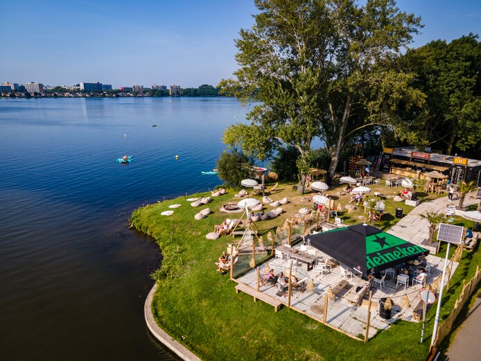 Concurrentie voor beachbar van Thijs aan Zegerplas? ‘Het zou gek zijn ...