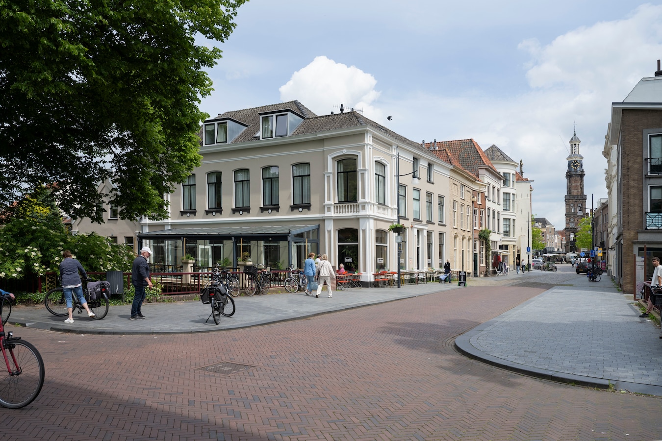 Café Hotel De Prins opent de deuren na grootscheepse renovatie: ‘Dit is ...