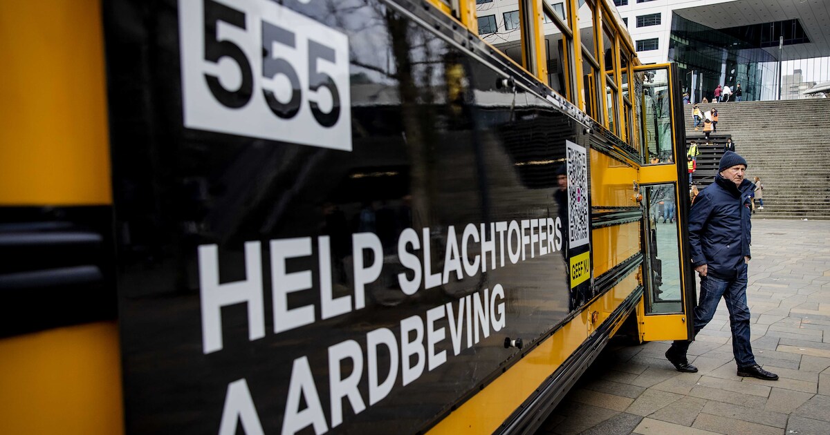 Syrische Tamer haalt met Giro555-bus geld op voor slachtoffers van de ...