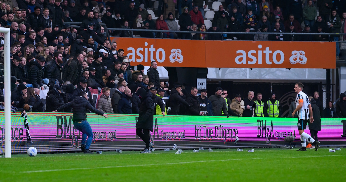 Heracles Almelo neemt ballenjongen in bescherming: eerst in gesprek met ...