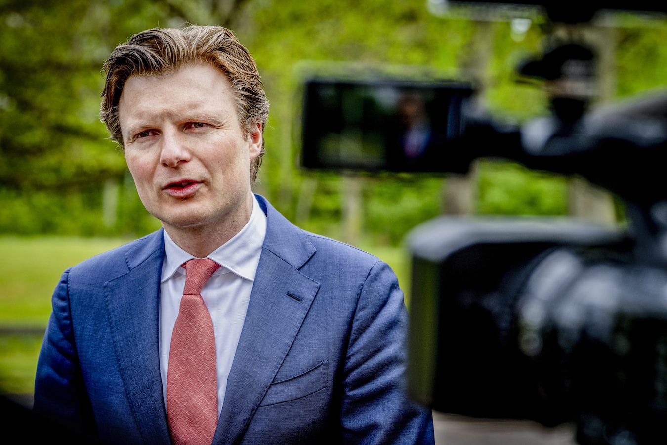 Nederland stuurt 300 militairen met Patriots naar Polen tegen ...