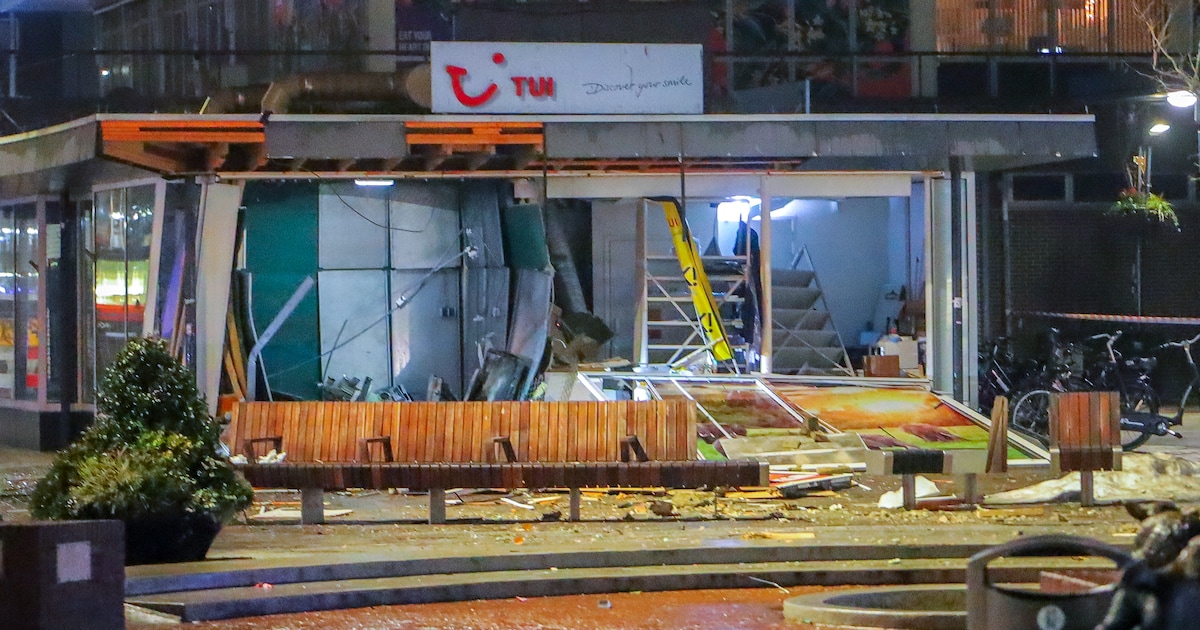 Ontploffing bij kantoor TUI in Amsterdam: gevel met enorme knal ...
