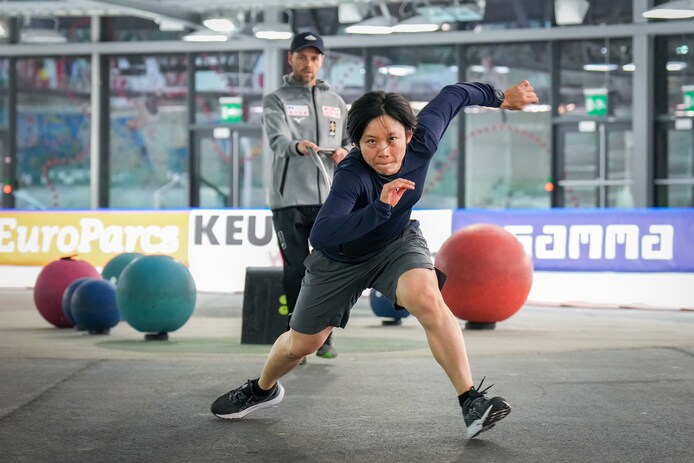 Johan de Wit moest weg bij de Japanse bond, maar Miho Takagi wilde per ...