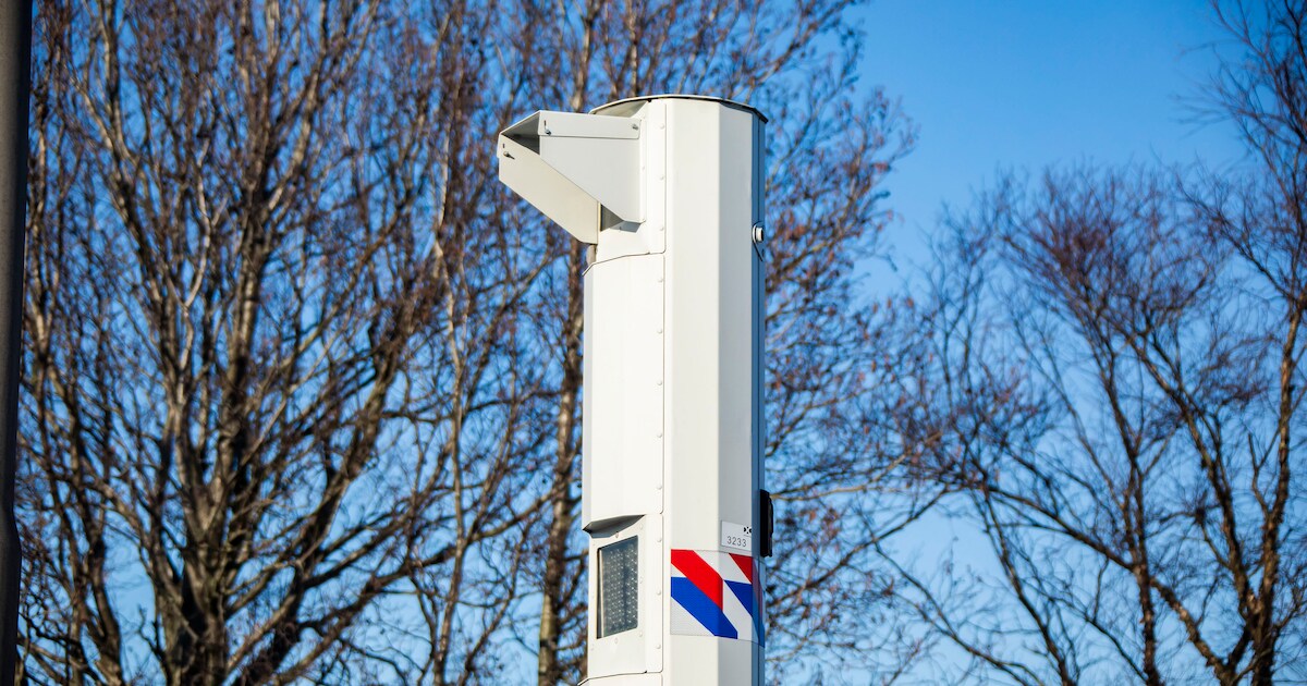 Tijdelijke flitspaal in Rotterdam is verreweg de actiefste van ...