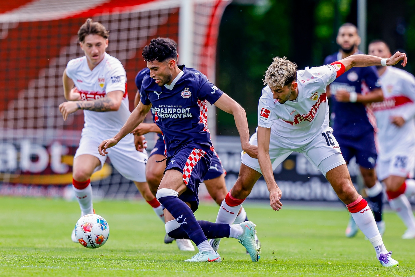 Dit zijn nu de belangrijkste thema’s bij PSV: trainer Peter Bosz wijst ...