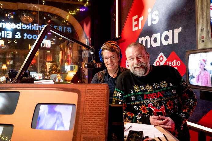 Oud-zenderbaas erkent: Top 2000 vroeger beetje gemanipuleerd | Show | AD.nl