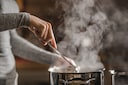 38 inductiekookplaten met afzuiging getest: dit is de beste | Foto | AD.nl