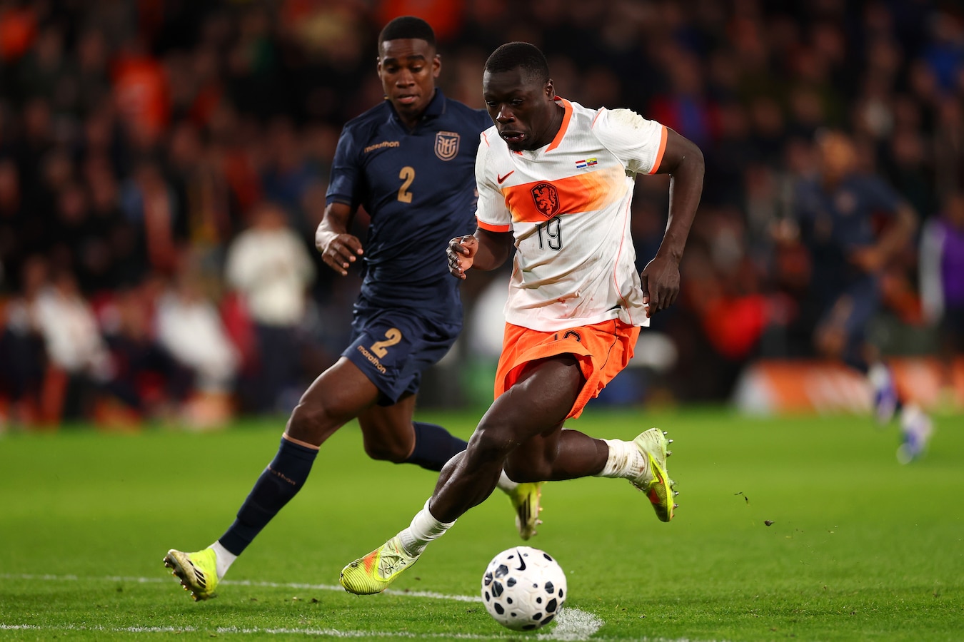 Brian Brobbey herboren in Sunderland: ‘Ik ben in elk stadion geweest ...