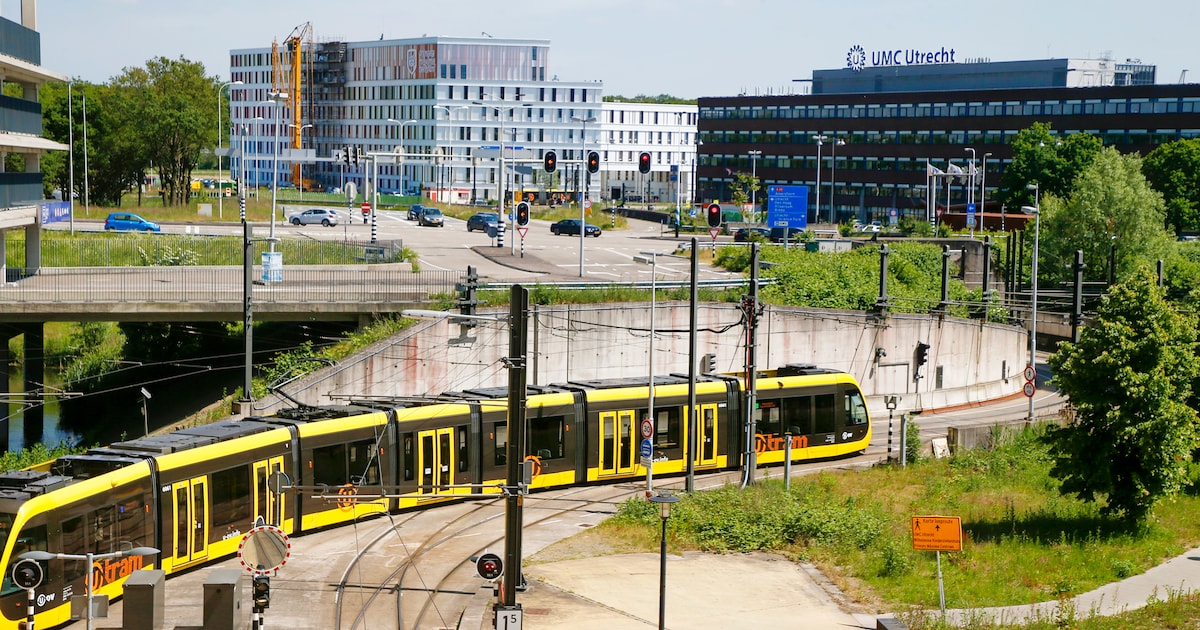 Upgrade tramhaltes duurt langer dan verwacht | Utrecht | AD.nl