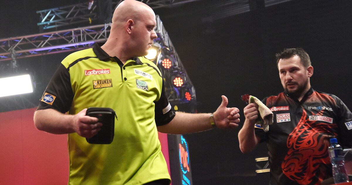 Van Gerwen gaat met 9 rivalen strijd aan om bijna 300.000 euro | Darts ...