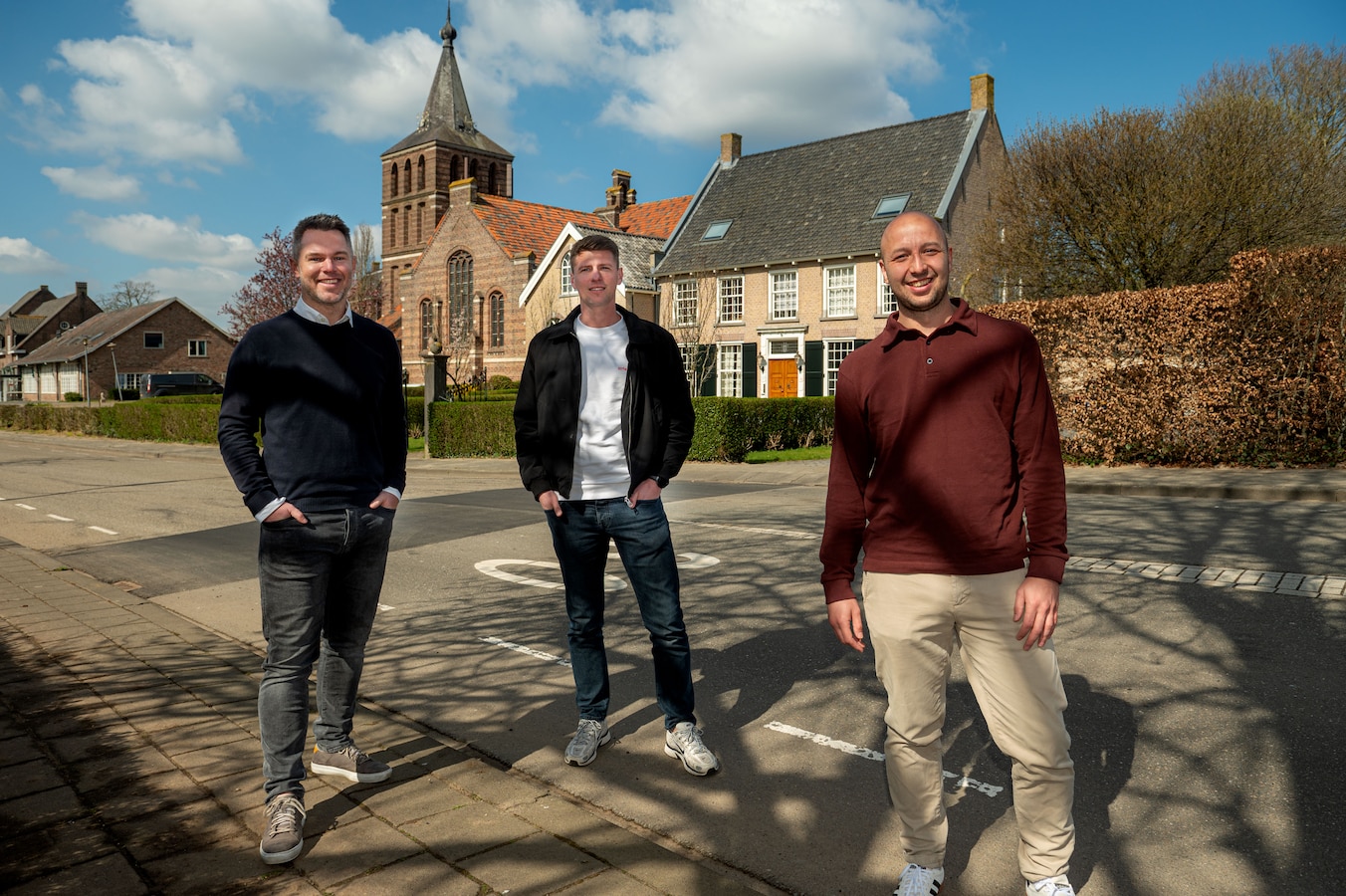 Verdwenen cafés en winkels inspireren drie dertigers tot actie ...