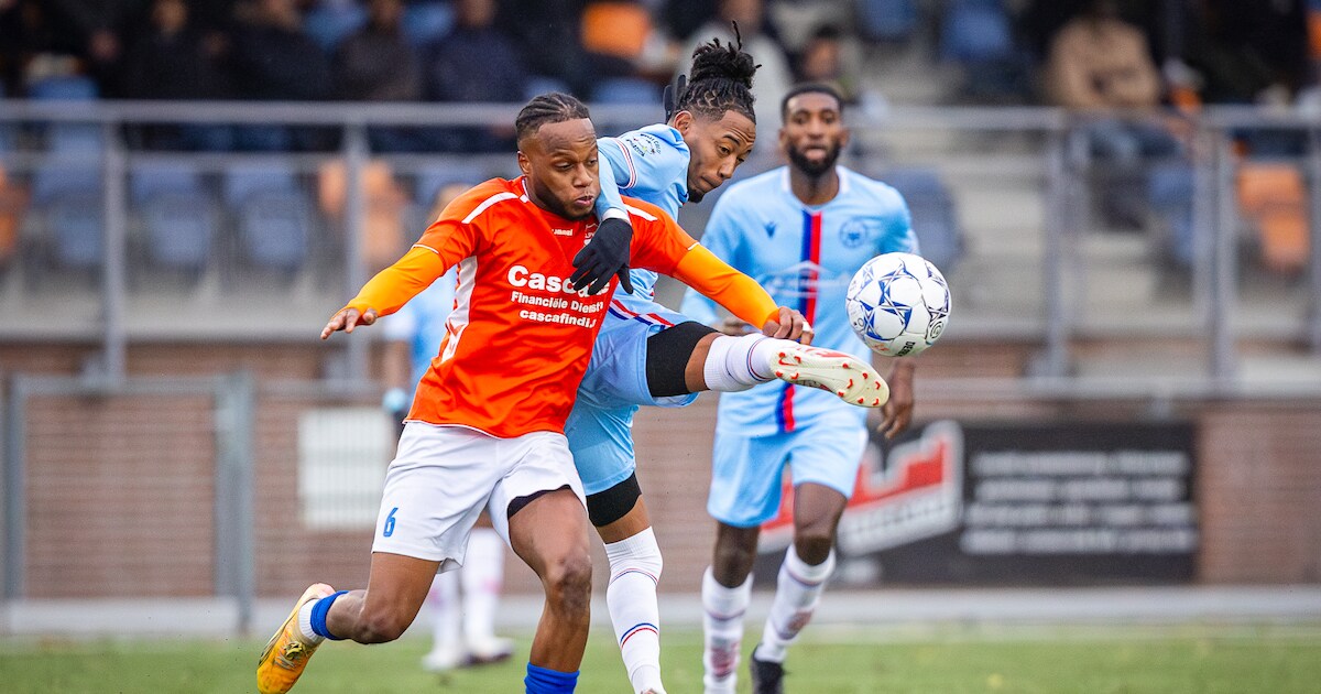 Drie periodetitels in de regio, jeugdkeepers op doel, 68-jarige scheids en dit gebeurde er nog ...