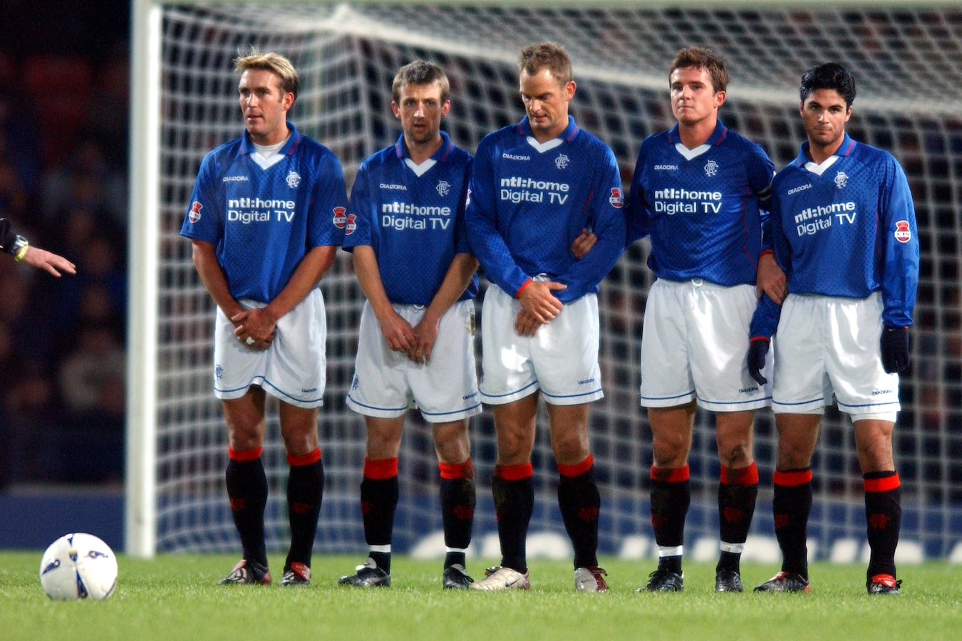 Voor Mikel Arteta, die als schuchtere Bask een Miss Spanje aan de haak ...