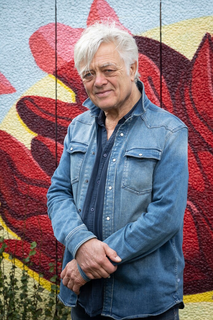 Robert Jan Stips keert na een halve eeuw terug bij zijn jeugdliefde ...