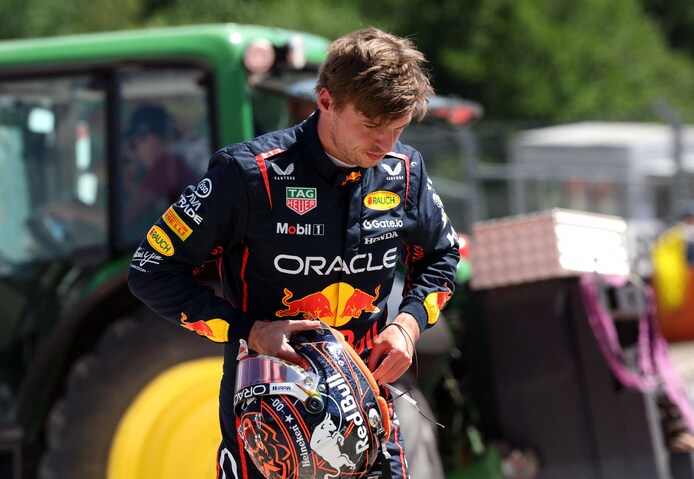 Stand Formule 1 | Max Verstappen eenzaam op derde plaats, Piastri ziet teamgenoot Norris naderen ...