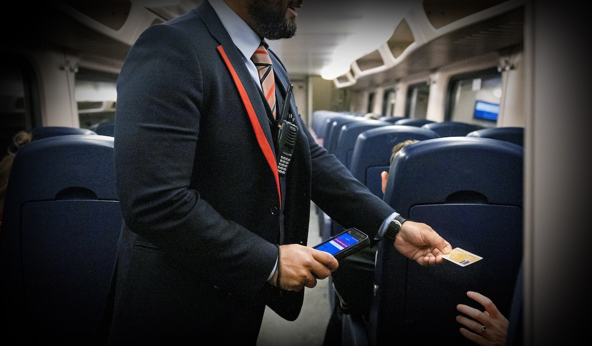 Machinist John ziet het elk weekend misgaan in Zeeuwse trein: ‘Sommige ...