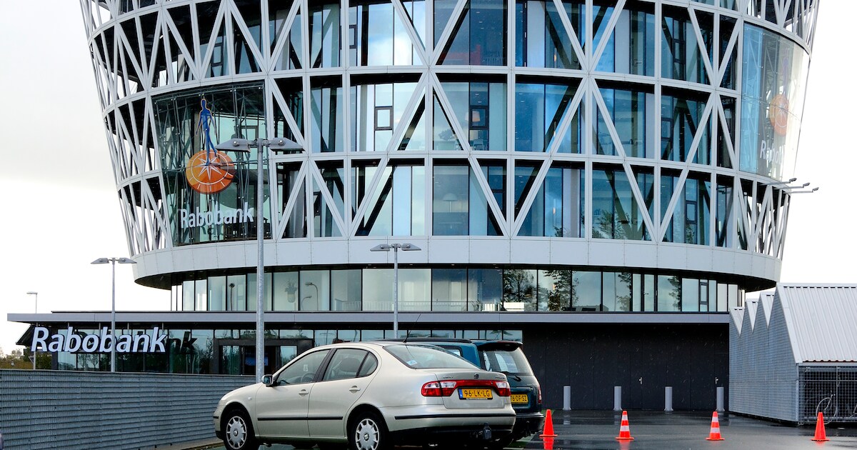 Plan voor nieuw hotel bij Rabobank-pand aan de A4 | Regio | AD.nl