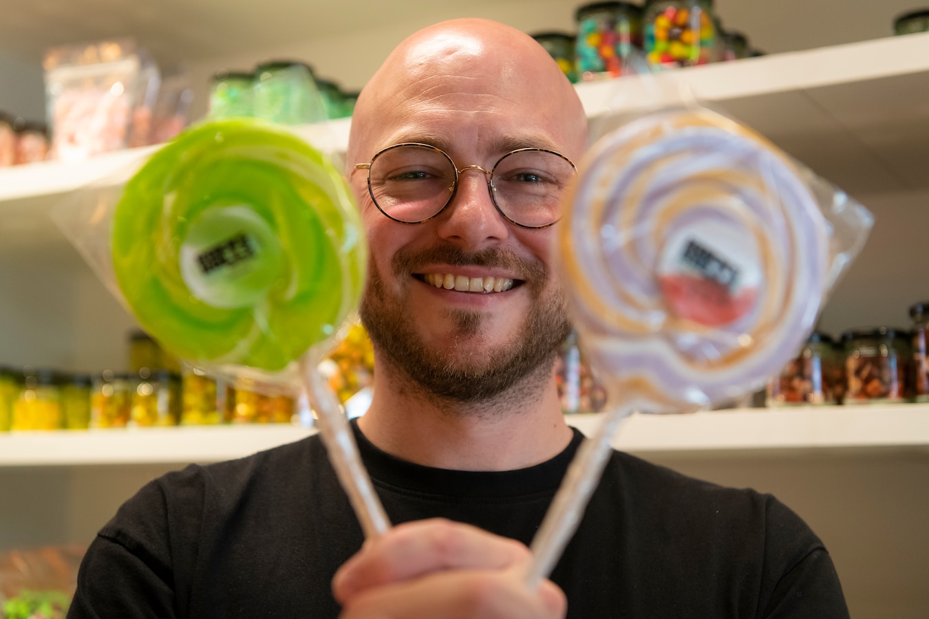 Snoepwinkel is een sensatie op YouTube: video’s miljarden keren bekeken ...