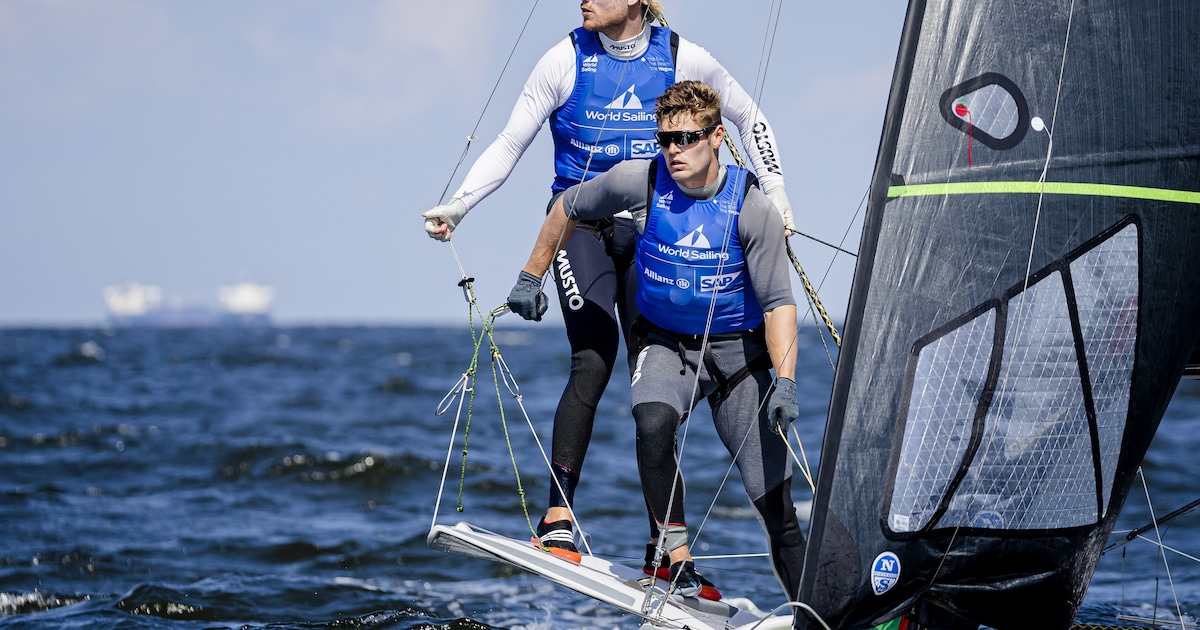 Nederlands zeilduo Bart Lambriex en Floris van de Werken pakt zilveren medaille op WK | Andere ...