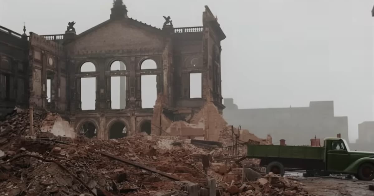 AI brengt beelden van gebombardeerd Rotterdam tot leven: ‘Het breekt ...