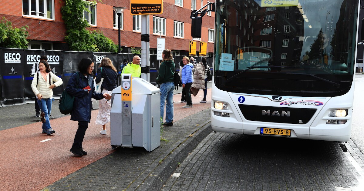 Mouwen opstropen: reizigers vanaf Amersfoort CS niet met de trein maar ...