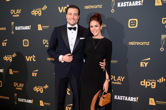 Viktor Verhulst en vriendin Sarah Puttemans bouwen samen droomvilla, eerste stappen gezet | Show ...