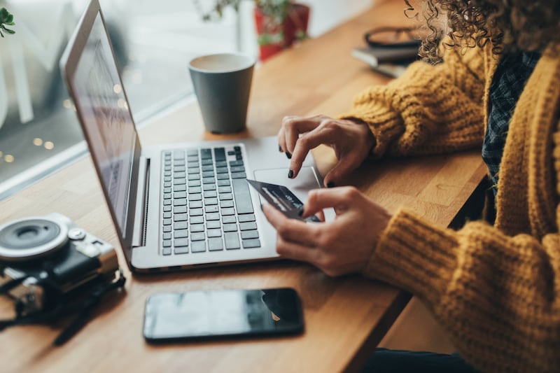 Dit zijn de voor- en nadelen van betalen met PayPal | Tech | AD.nl