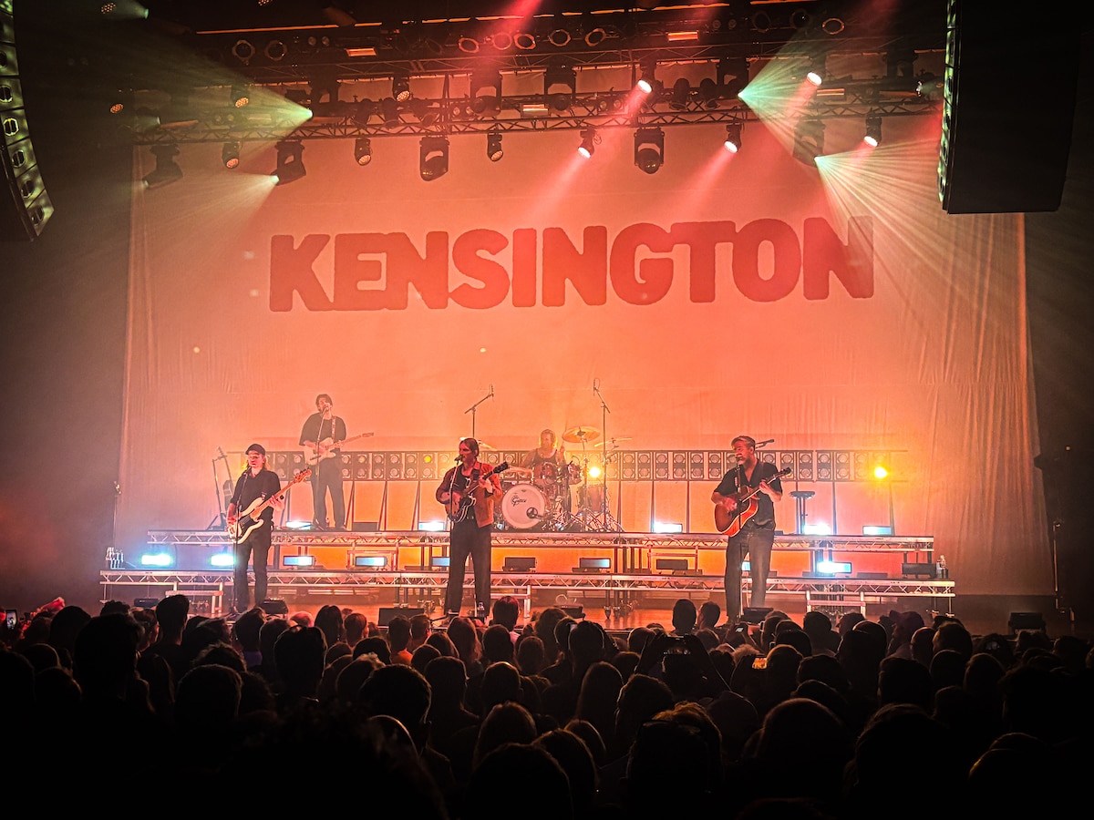 In het diepste geheim was de nieuwe zanger van Kensington al in Utrecht ...