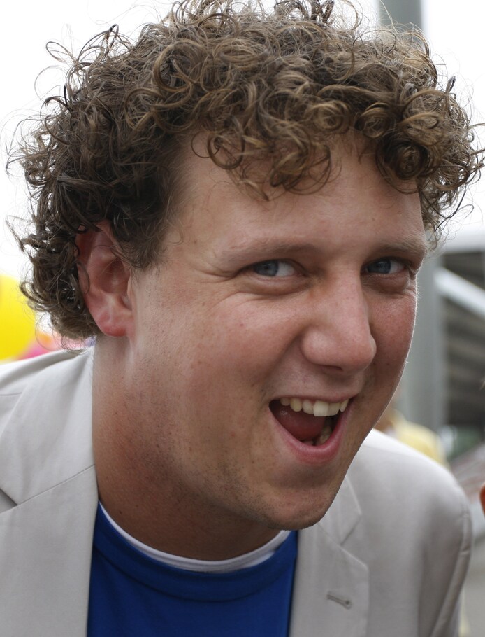 Jochem Myjer is 350.000 volgers kwijt | Show | AD.nl