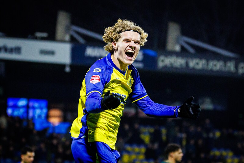 Scorend spitsenduo loodst RKC langs TOP Oss in Brabants onderonsje ...