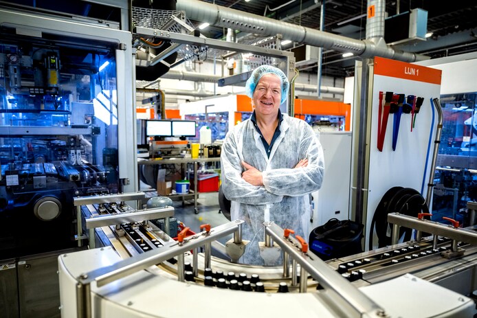 Door ‘niet lullen maar poetsen’ is deze koffiecupjesfabrikant nu een ...