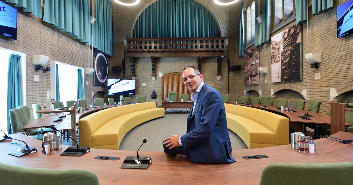 ‘Woensdrecht heeft een van de mooiste raadszalen van West- Brabant ...