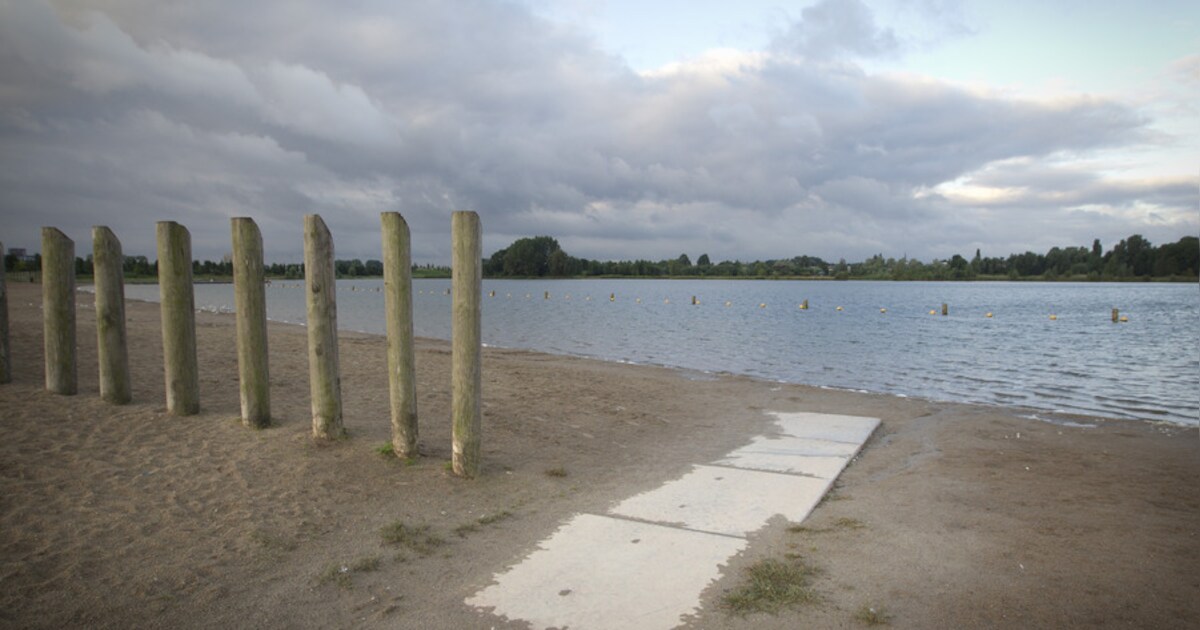 Brandweer rukt massaal uit na tip over vondst langs waterkant bij ...