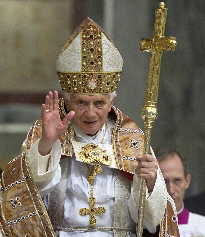 Benedictus XVI was de eerste paus in 600 jaar die aftrad en had te ...