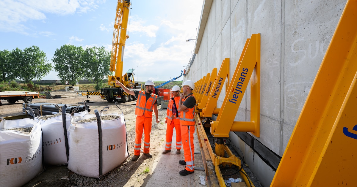 Hoe Rijkswaterstaat ‘de 100 van Hooipolder’ minutieus voorbereidt: ‘Een ...