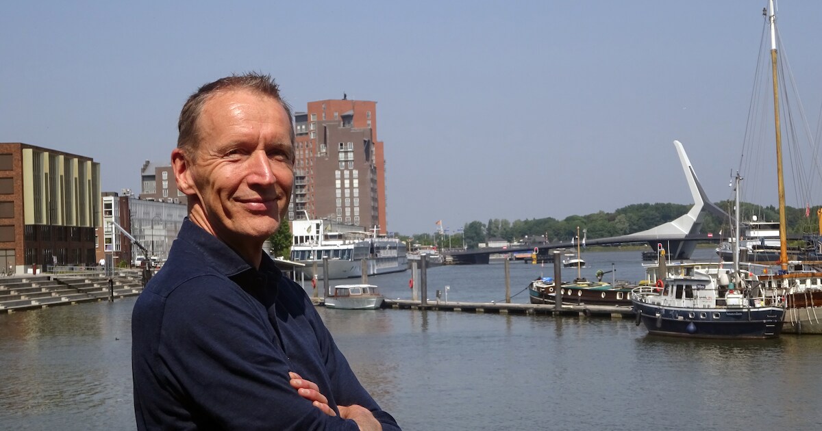 Burgemeester uit Dordrecht hielp in Parijs mee bij zwemtoernooien: ‘Het ...