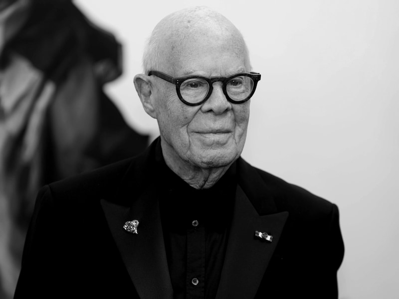 Monica Geuze kan ogen niet geloven na onthulling in The masked singer ...