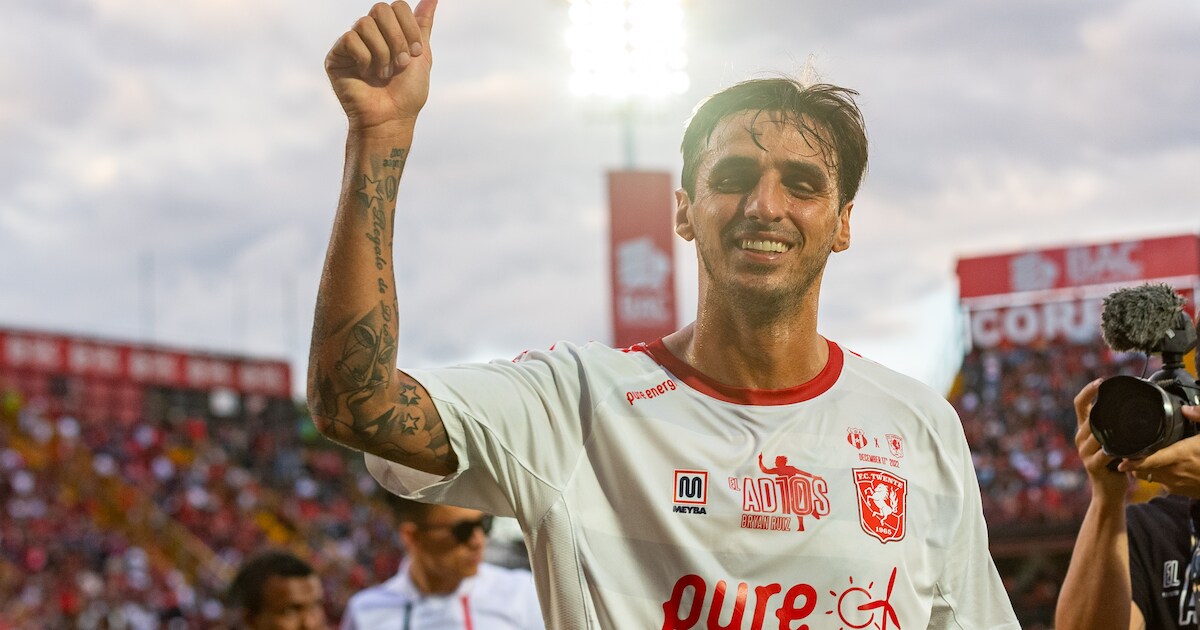 Afscheid Bryan Ruiz te mooi om waar te zijn: een goal voor FC Twente en ...